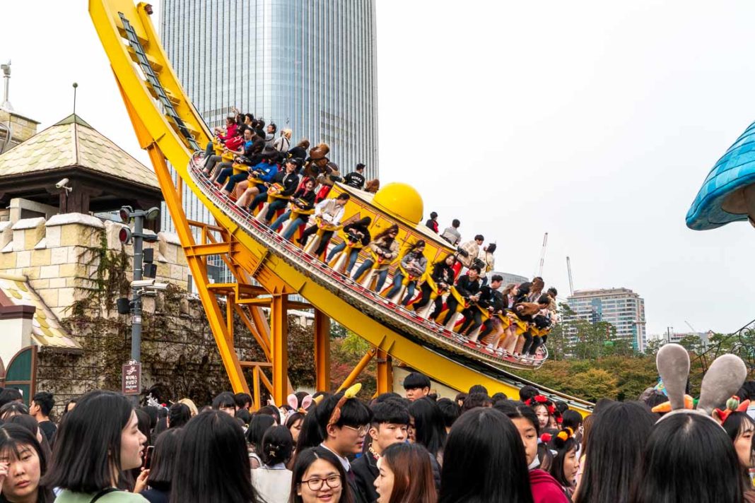 Seoul Lotte World Guide — 13 Things You Need to Know Before Going