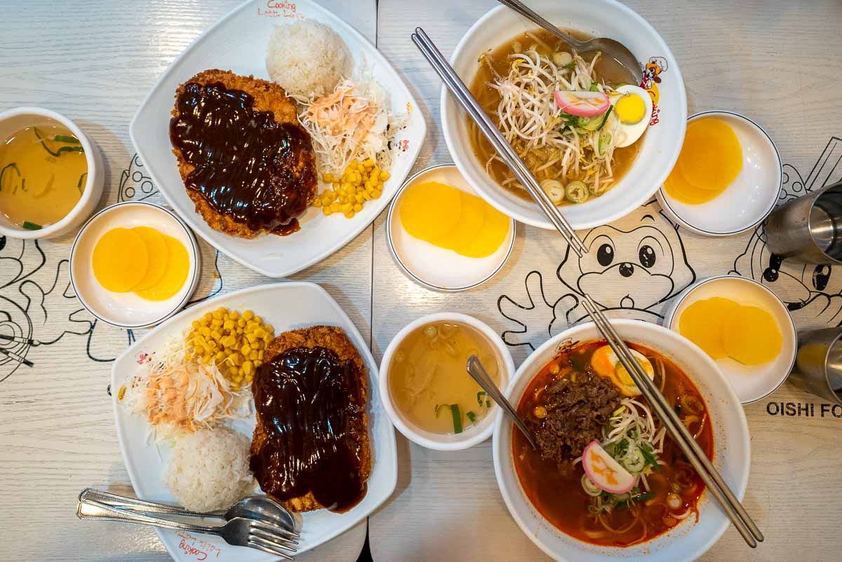 Seoul Lotte World Guide — 13 Things You Need to Know Before Going - The ...