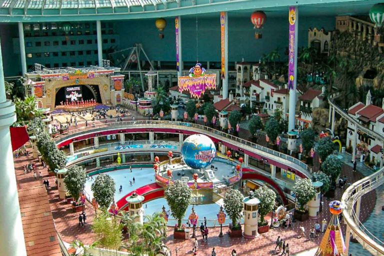 Seoul Lotte World Guide — 13 Things You Need to Know Before Going