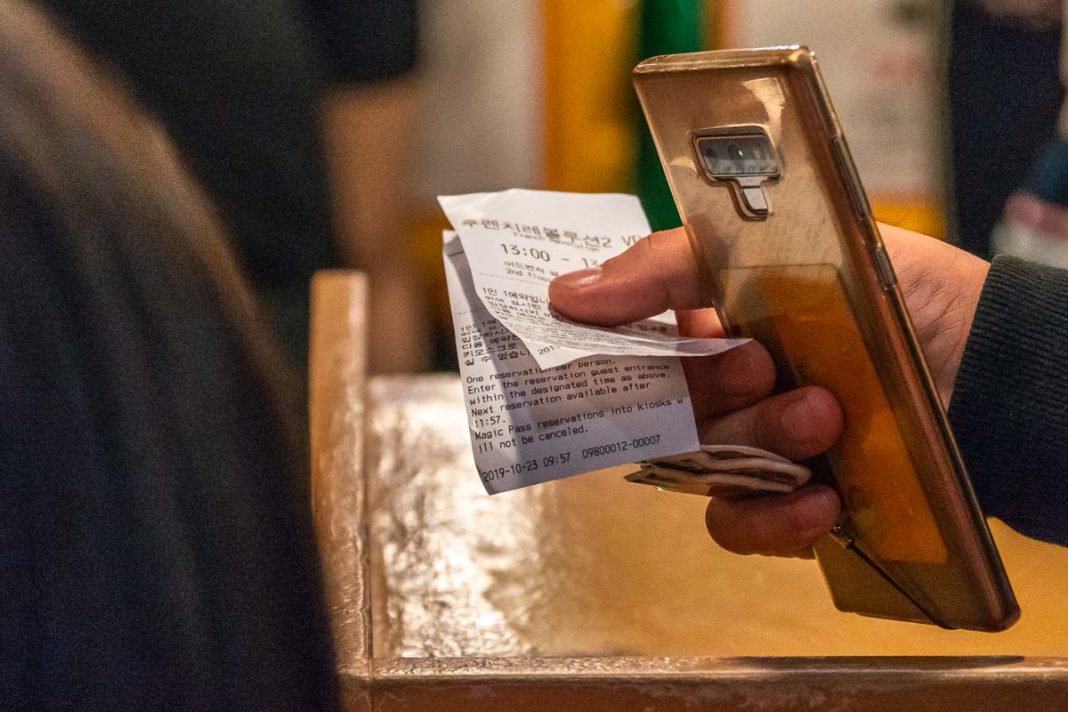 Seoul Lotte World Guide — 13 Things You Need to Know Before Going