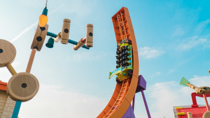 Ultimate Shanghai Disneyland Guide — 11 Tips To Beat the Crowd