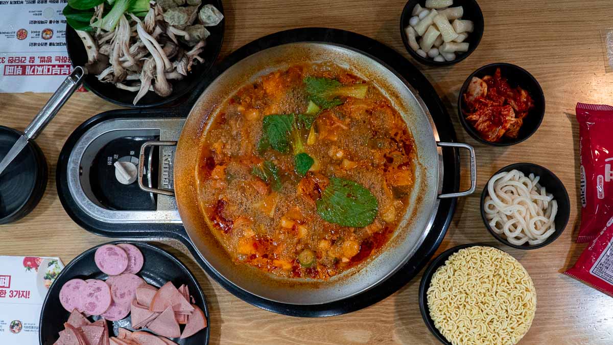 Seoul Food Guide — 23 Things To Eat In Hongdae, Myeongdong etc