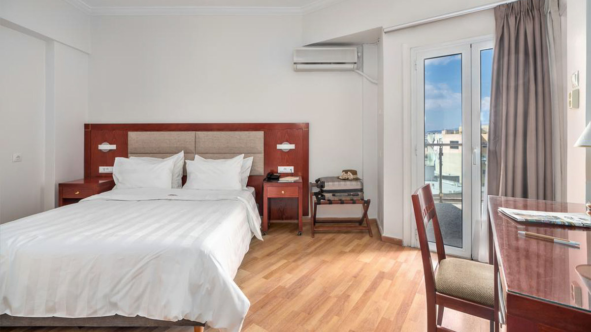 Where to Stay in Athens — 11 Cosy Accommodations Near the Acropolis ...