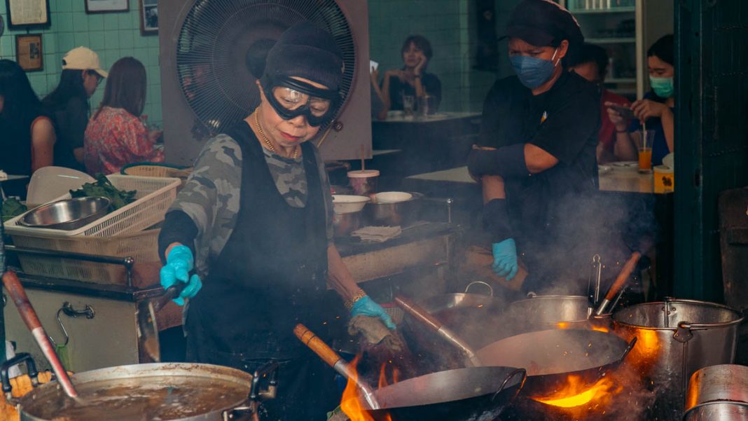 Bangkok Food Guide — 9 Street Food Stalls Most Recommended by Locals