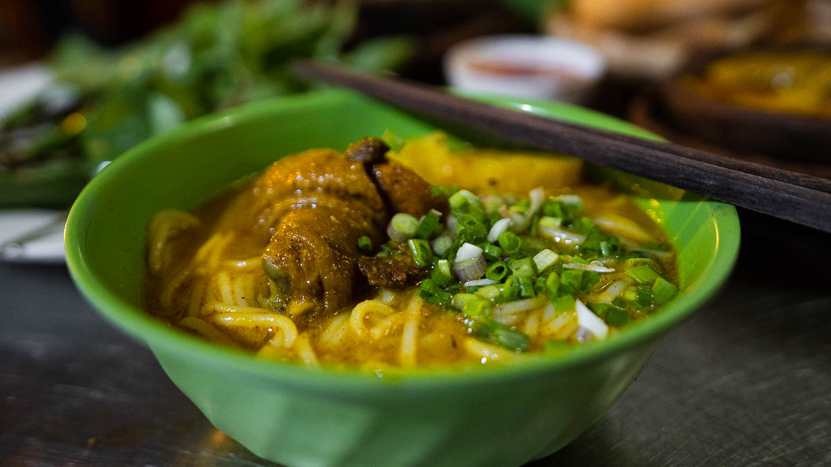 Southern Vietnam Food Guide — 17 Best Places to Eat at Ho Chi Minh, Da ...