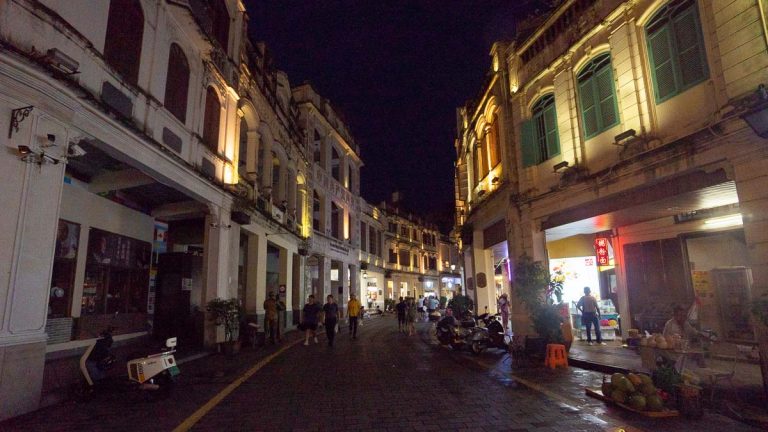 4-Day Hainan Itinerary Under S$650 — A Short Island Getaway to the ...