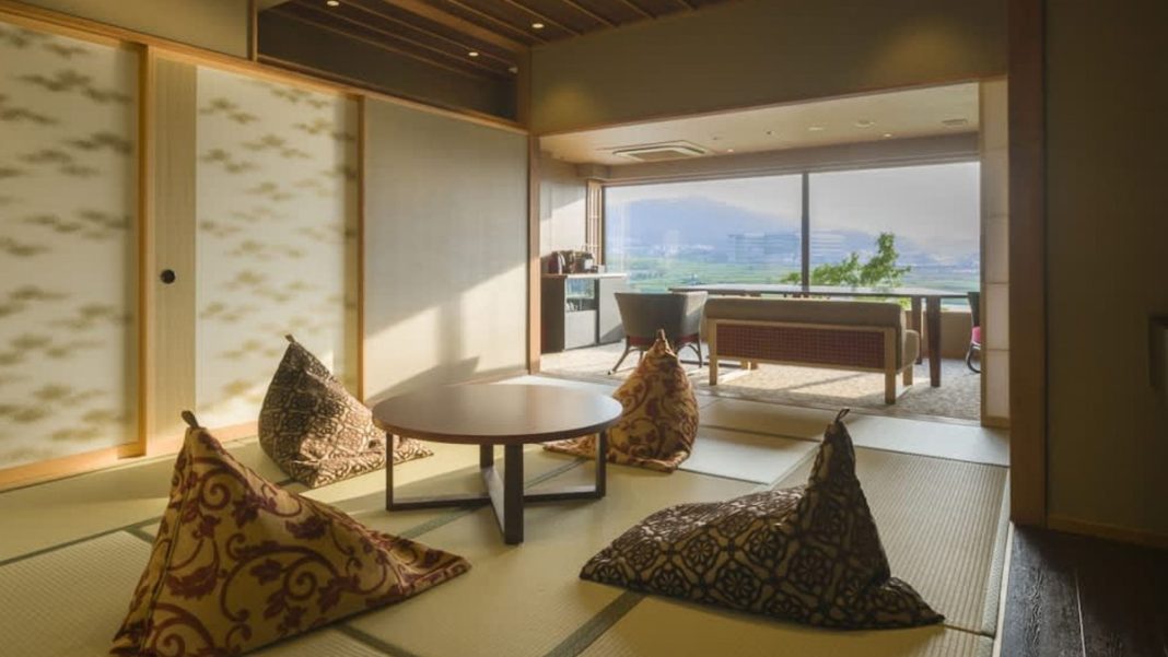 9 Gorgeous Ryokans Near Mt Fuji — Mountain Views, Private Onsens, and ...