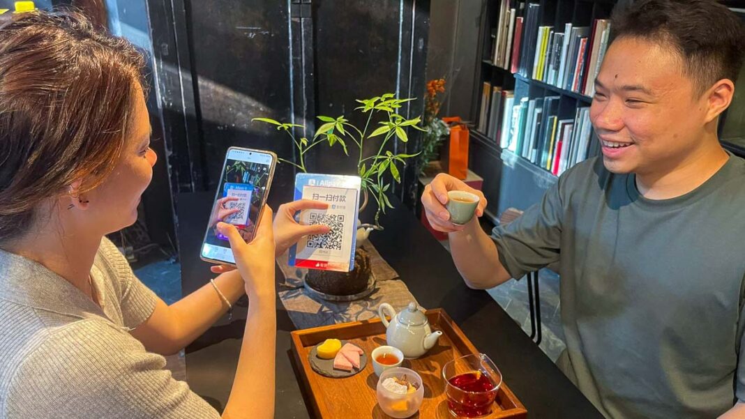 How to Pay in China Without WeChat or Alipay — New Cashless Solution ...