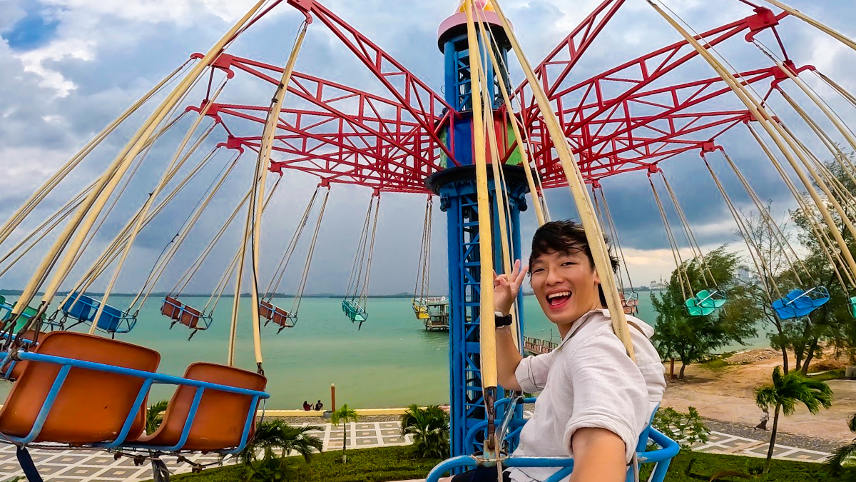 Mega Wisata Ocarina — An Abandoned Amusement Park in Batam?